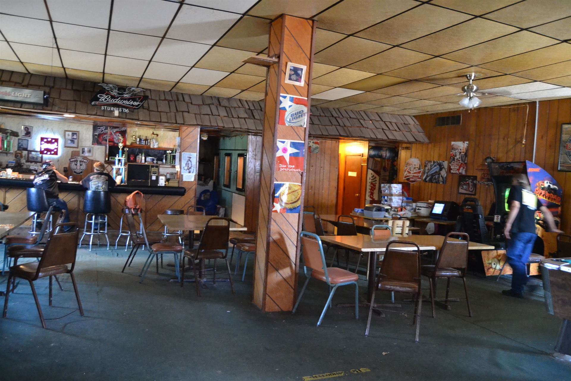 Locations Hub - BC's small town bar